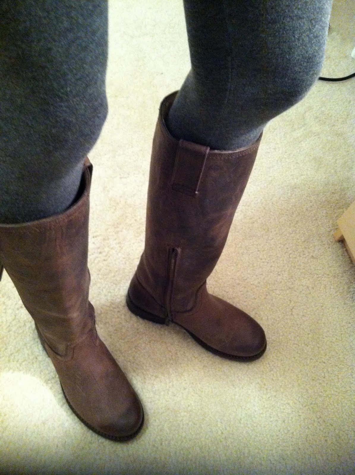 Little Contessa: Review: Frye Jenna Inside Zip