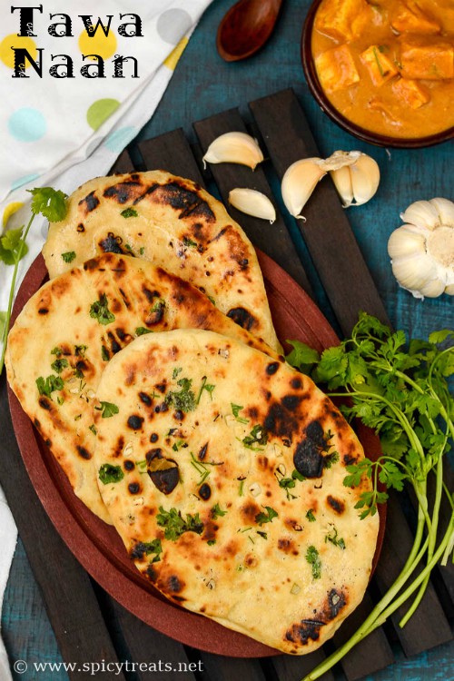 Spicy Treats: Tawa Naan Recipe | No Yeast Stove Top Garlic Naan Recipe ...