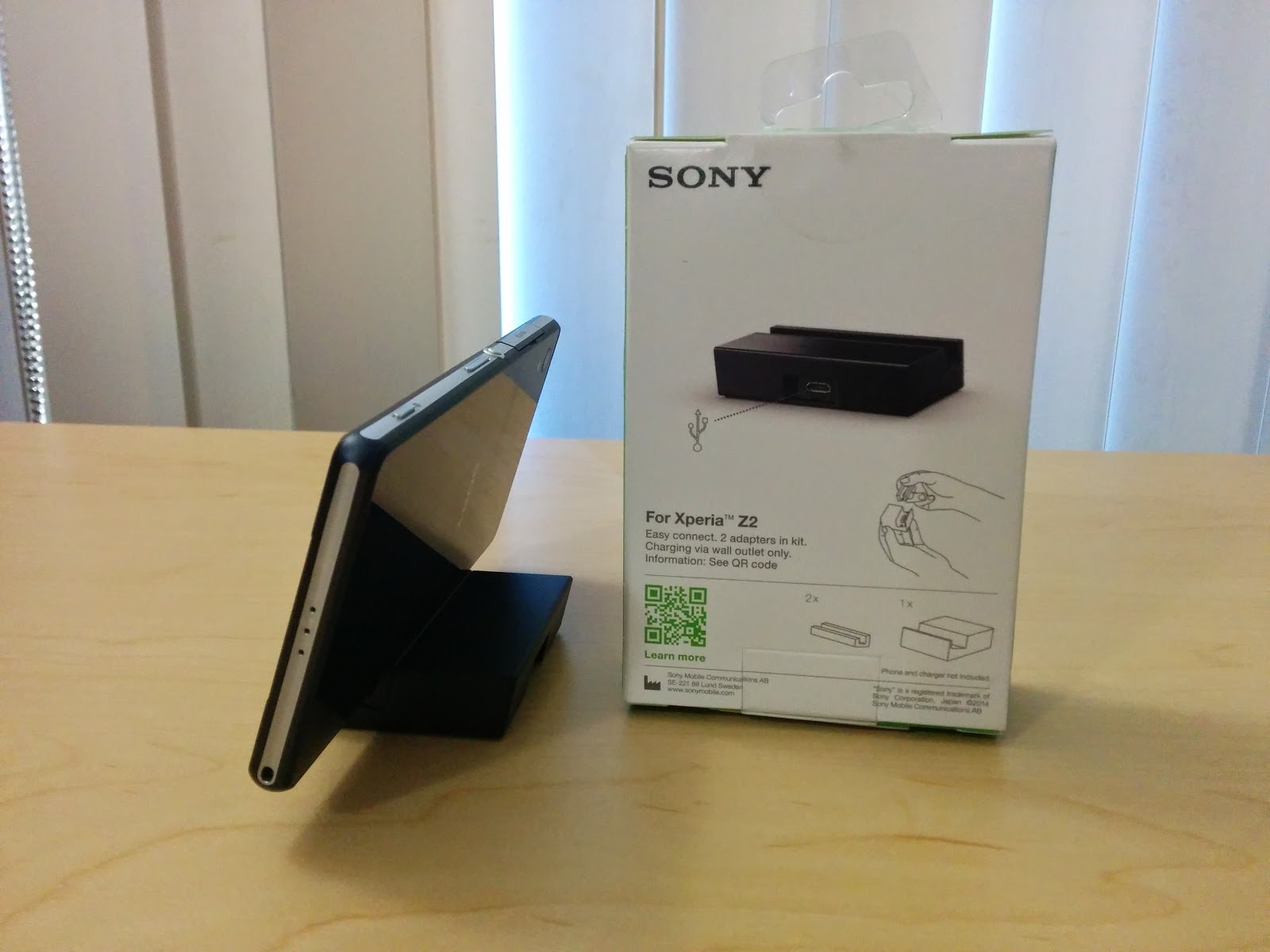 Sony Xperia Z2 Magnetic Charging Dock Review