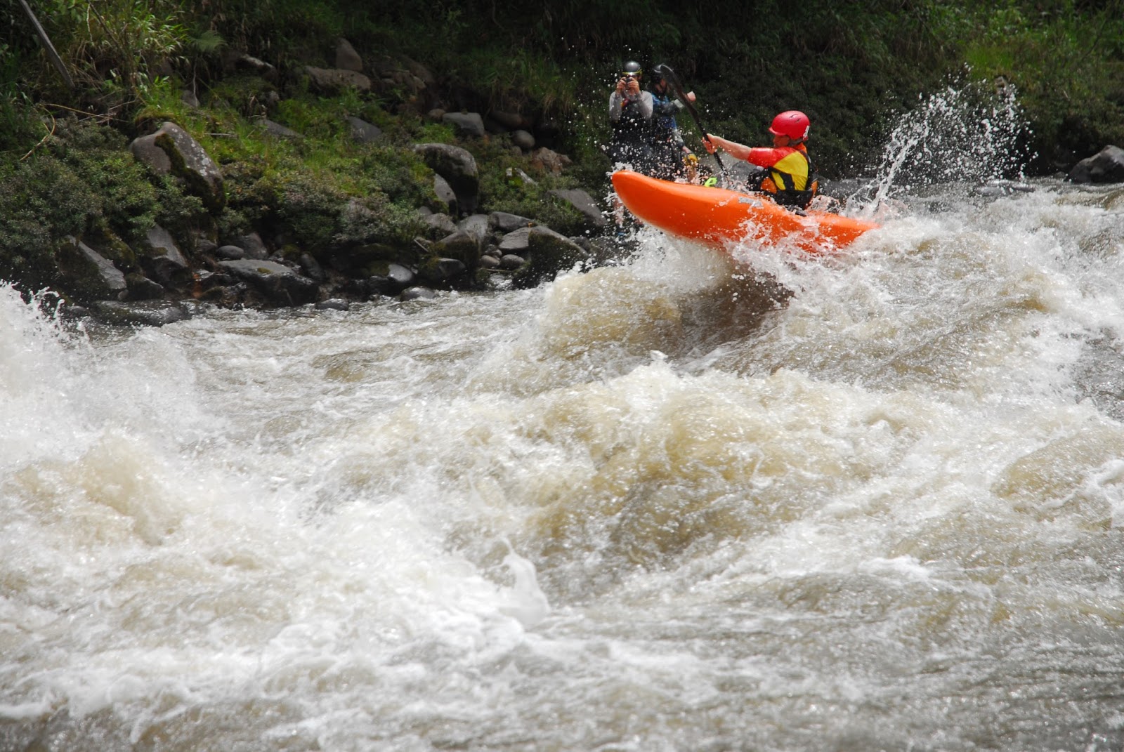 Kayak ecuador rivers with BOOFSESSIONS: Kayaking Ecuador, World Class ...