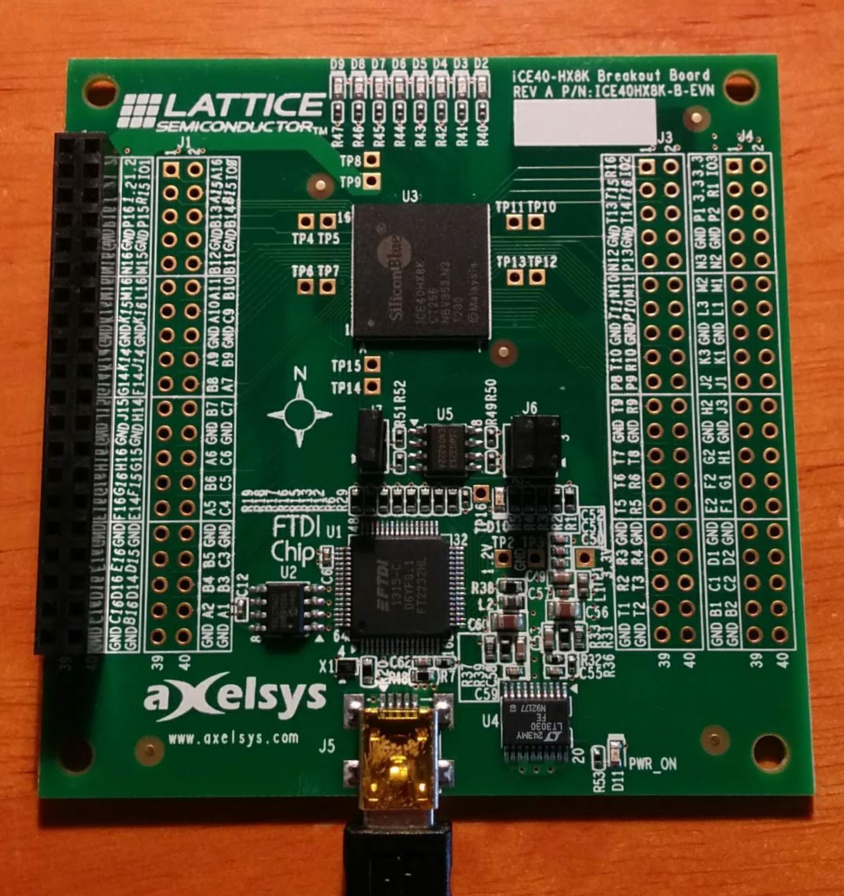 試行錯誤な日々: iCE40-HX8K（FPGA）でRISC-Vシステムを動かしてみた