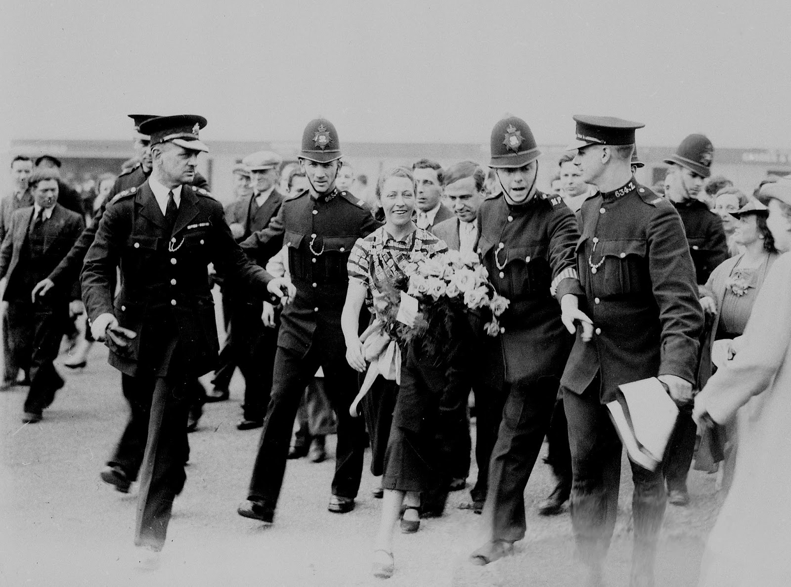 Croydon Airport Calling: Faces of Amy Johnson: The Fashionable Flyer