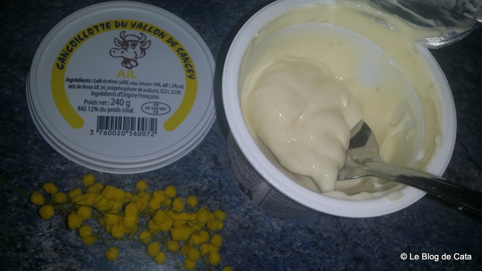 Blogul lui Cătă: Oua scrob cu branza cancoillotte