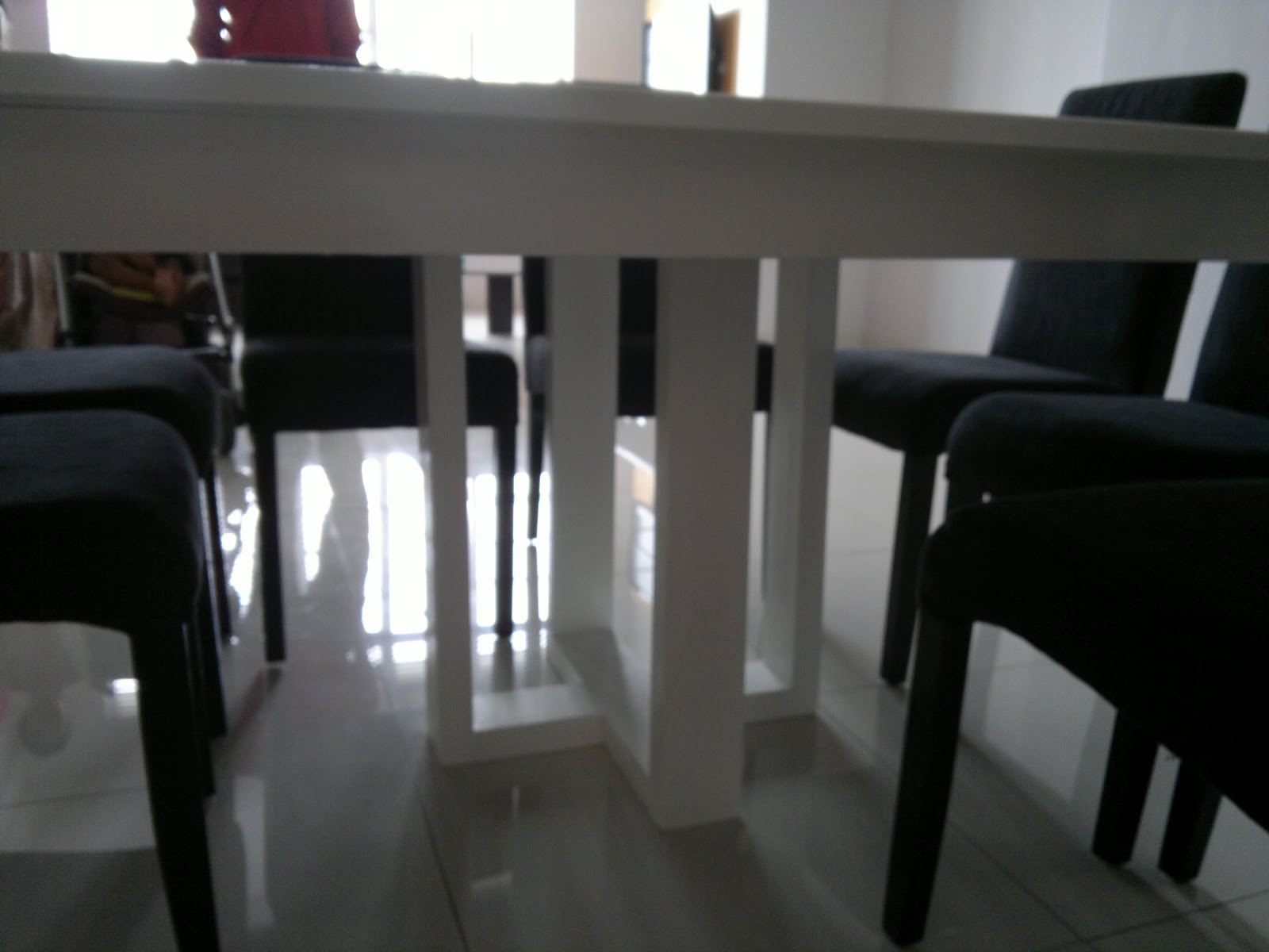 Custom Carpentry: Glass In-lay Dining Room Table