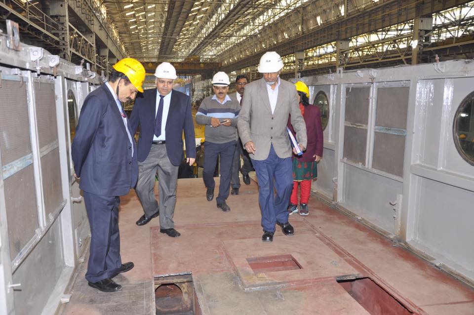 Diesel Locomotive Works Varanasi.. | Railways @Sundar Mukherjee - Rail ...