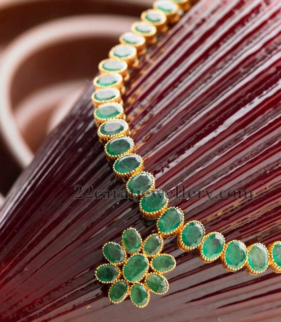Simple Emerald Necklace - Jewellery Designs