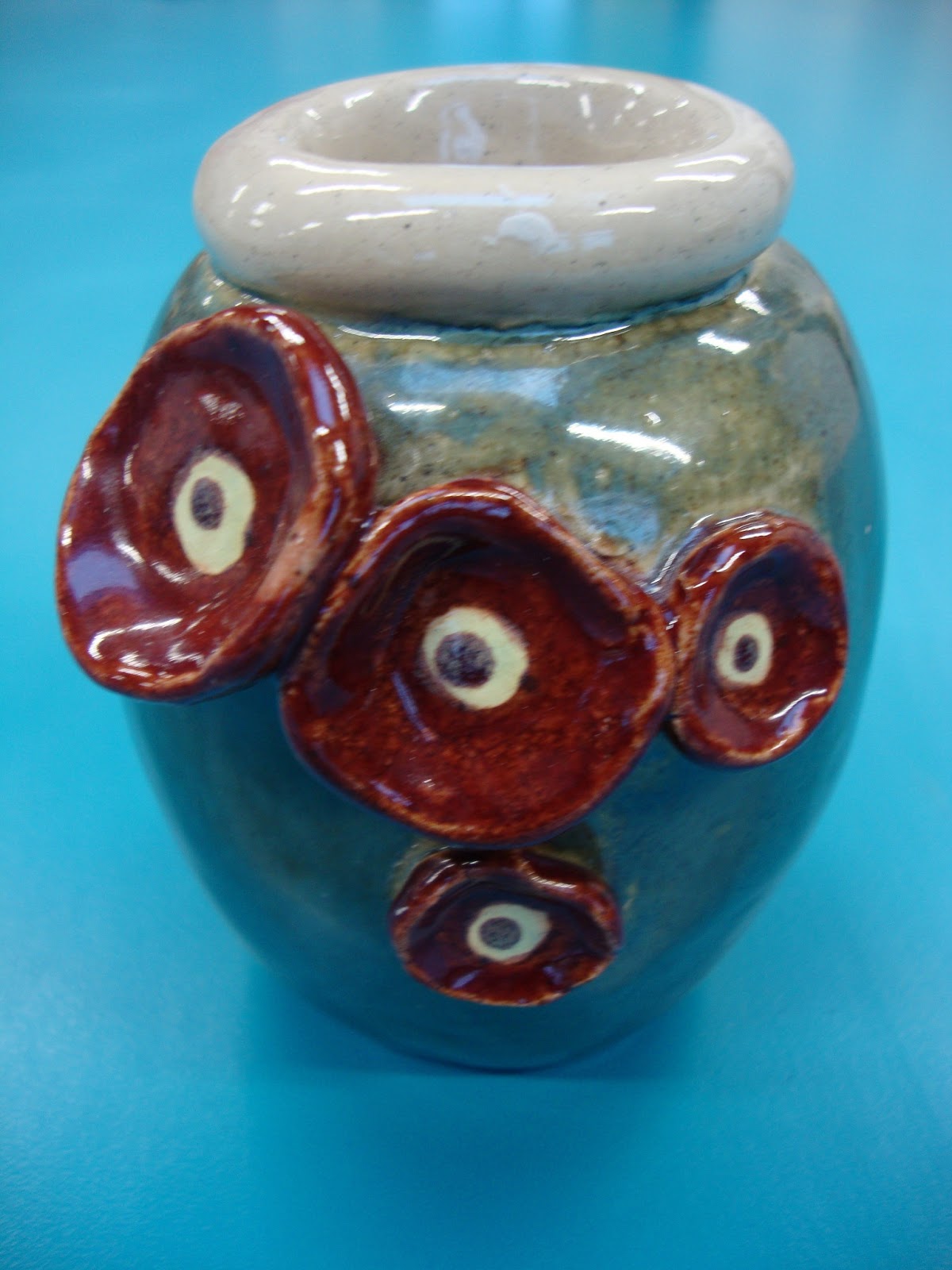 Wendy Wallwork Ceramics: pinch pots