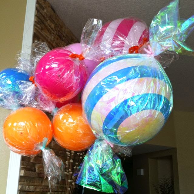 Fun 'N' Frolic: 5 DIY Balloon Decoration Ideas for Christmas