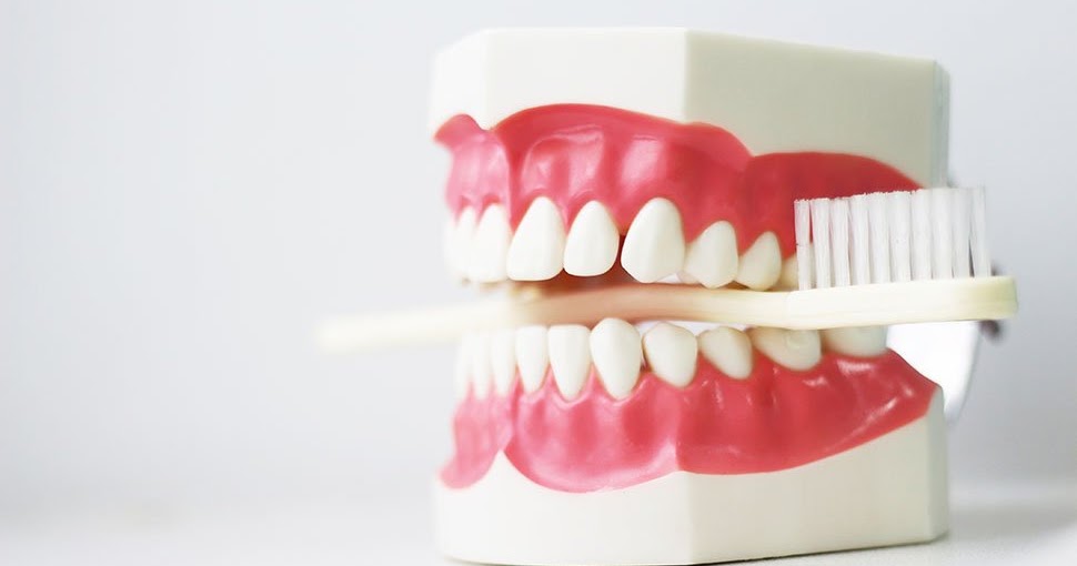 Las 5 enfermedades bucales más comunes ~ CLINICA UPLA