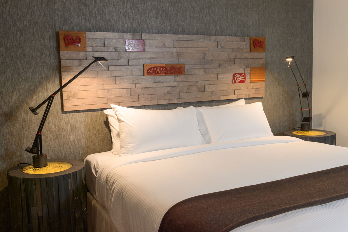 White Wolf : Fascinating First Nation Art Hotel Is Unlike Anything Else ...