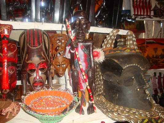 KOSHA MACHO NA VINYAGO VYA KWETU... ~ g sengo