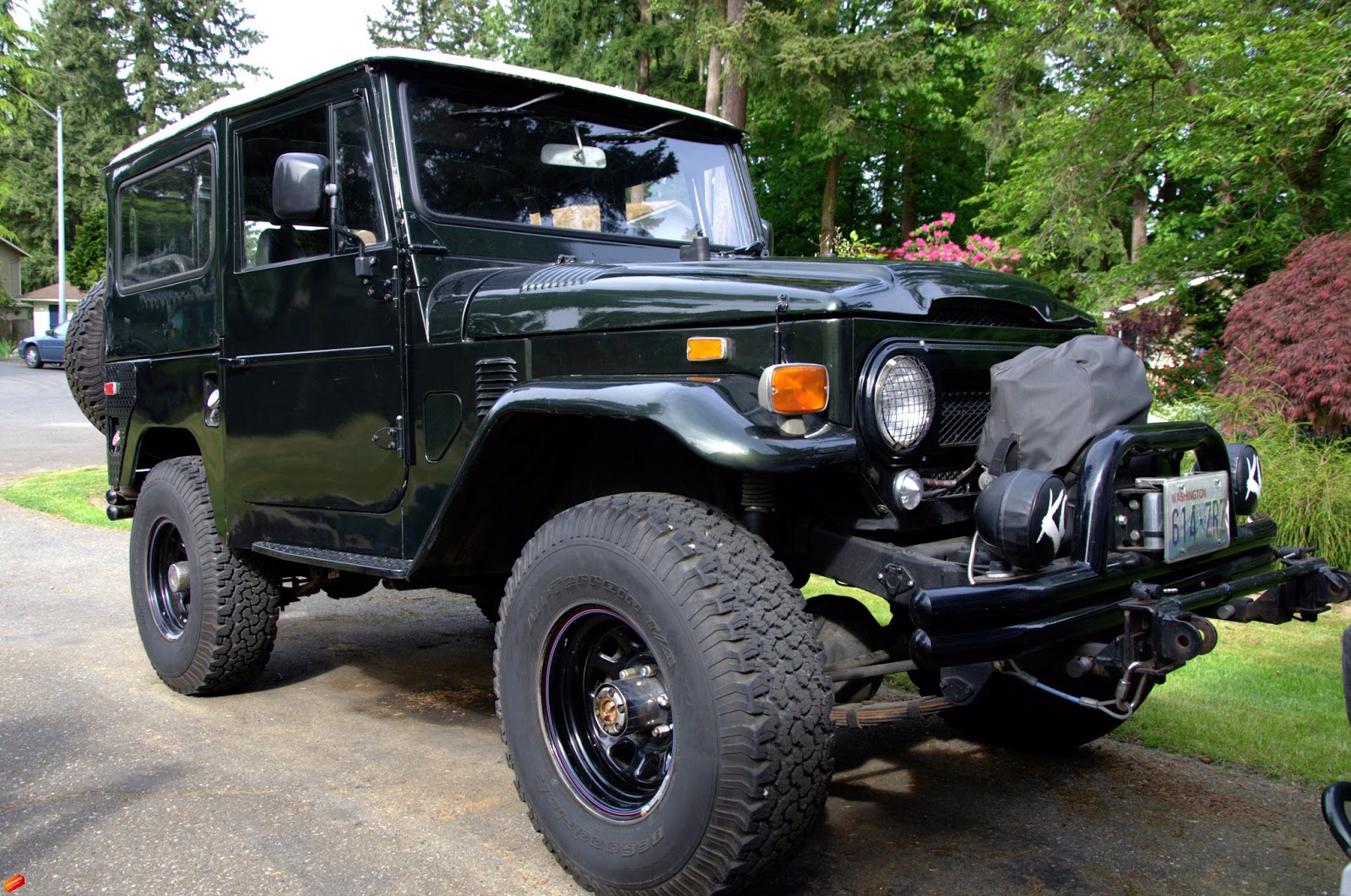 Theron Flatlee: Toyota - 1974 Land Cruiser FJ40