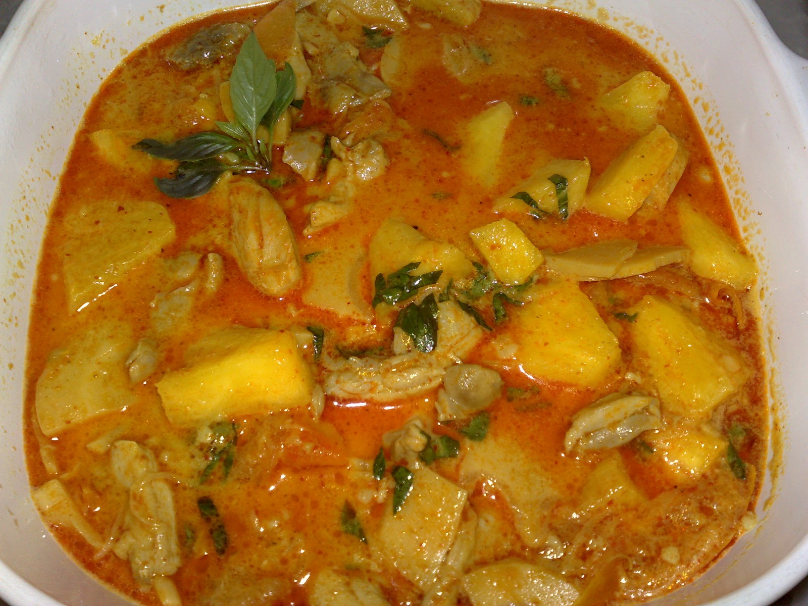 Paglin Treasured Recipes: Thai Chicken Pineapple Curry