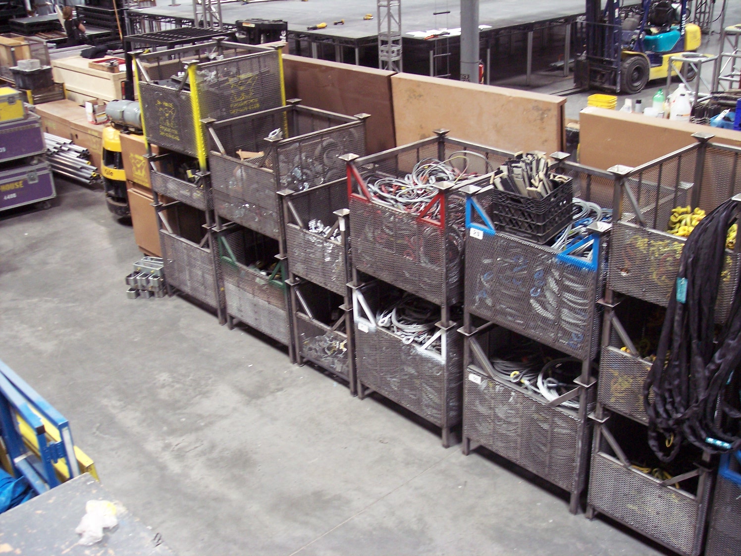 " IHP's PIPELINE POST ": IN-HOUSE PRODUCTION WAREHOUSE SPACE IN USE.