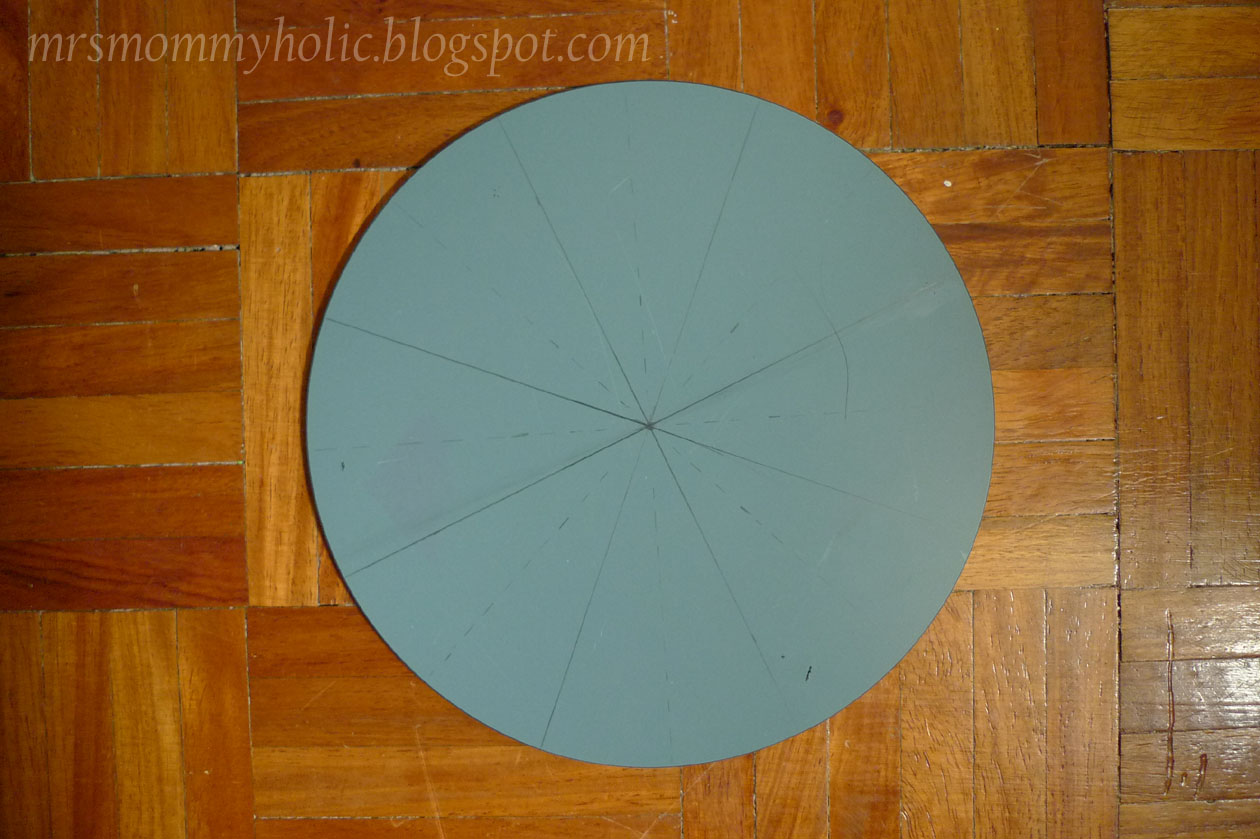 MrsMommyHolic: DIY Sunburst Mirror (made from poster board)