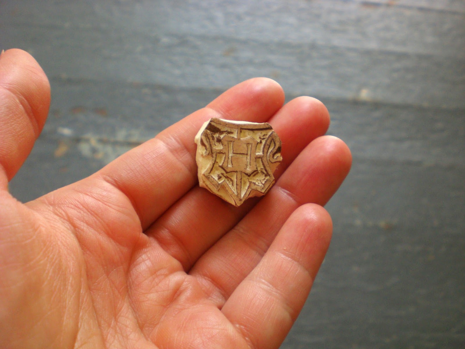 Warrior Girl- Rowena Murillo: Simplified Hogwarts Crest Stamp