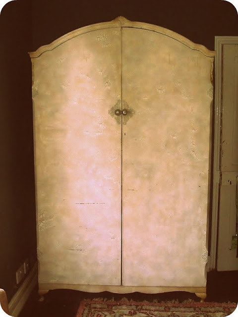 Vintage Vixen: Enter The Boudoir