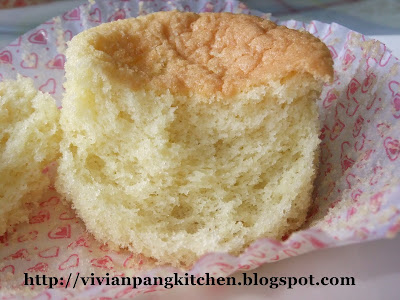Vivian Pang Kitchen: Sponge Cupcake