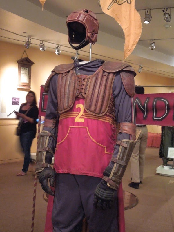 Hollywood Movie Costumes and Props: Harry Potter and Ron Weasley ...