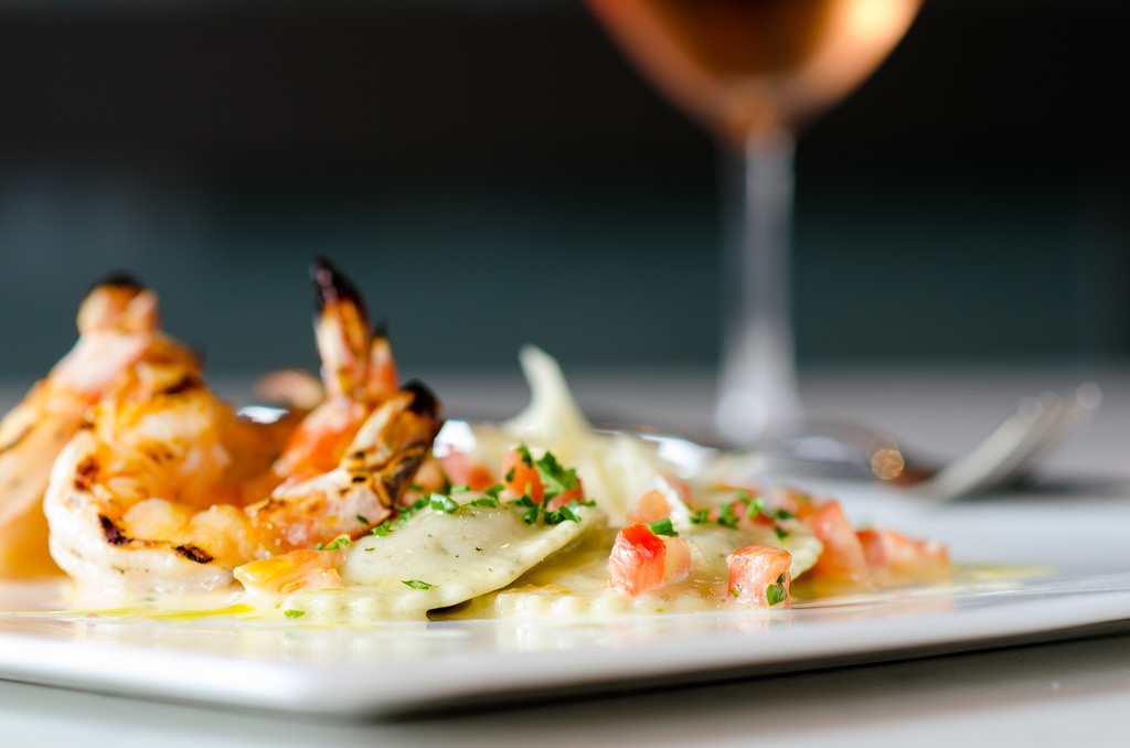 Kookkuns: Garnale met knoffelbotter / Prawns with garlic butter