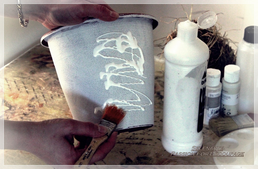 Selenarte - Passion For Decoupage: Summer DIY - Plastic Pot Tutorial ...