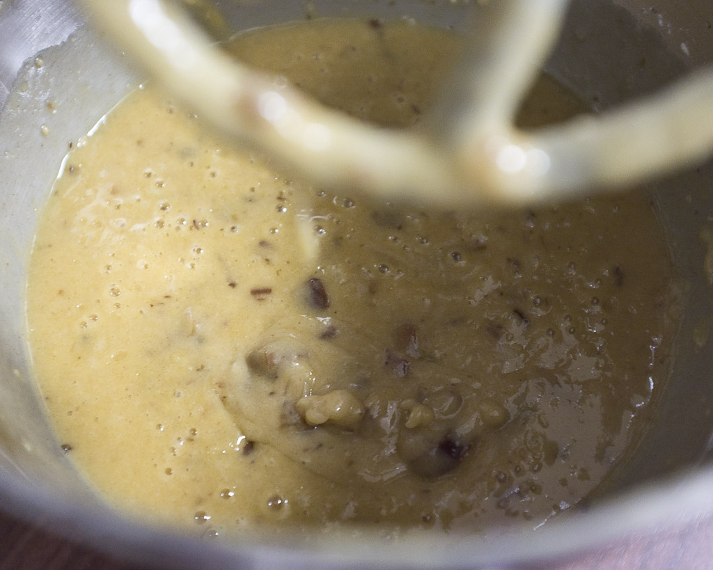 Hveiti og Smjör: Week13: Date-fruit Cake with Butterscotch Icing