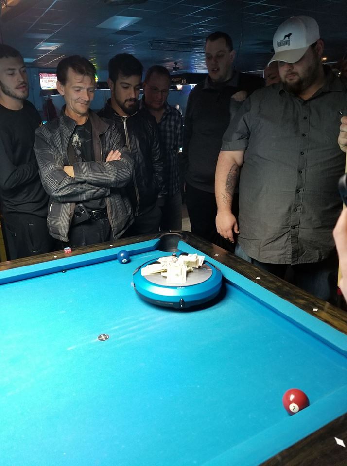 Roomba pool table - busffop
