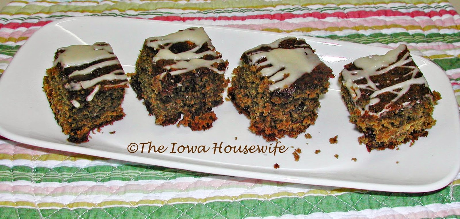 The Iowa Housewife: Dutch Sorghum Cake