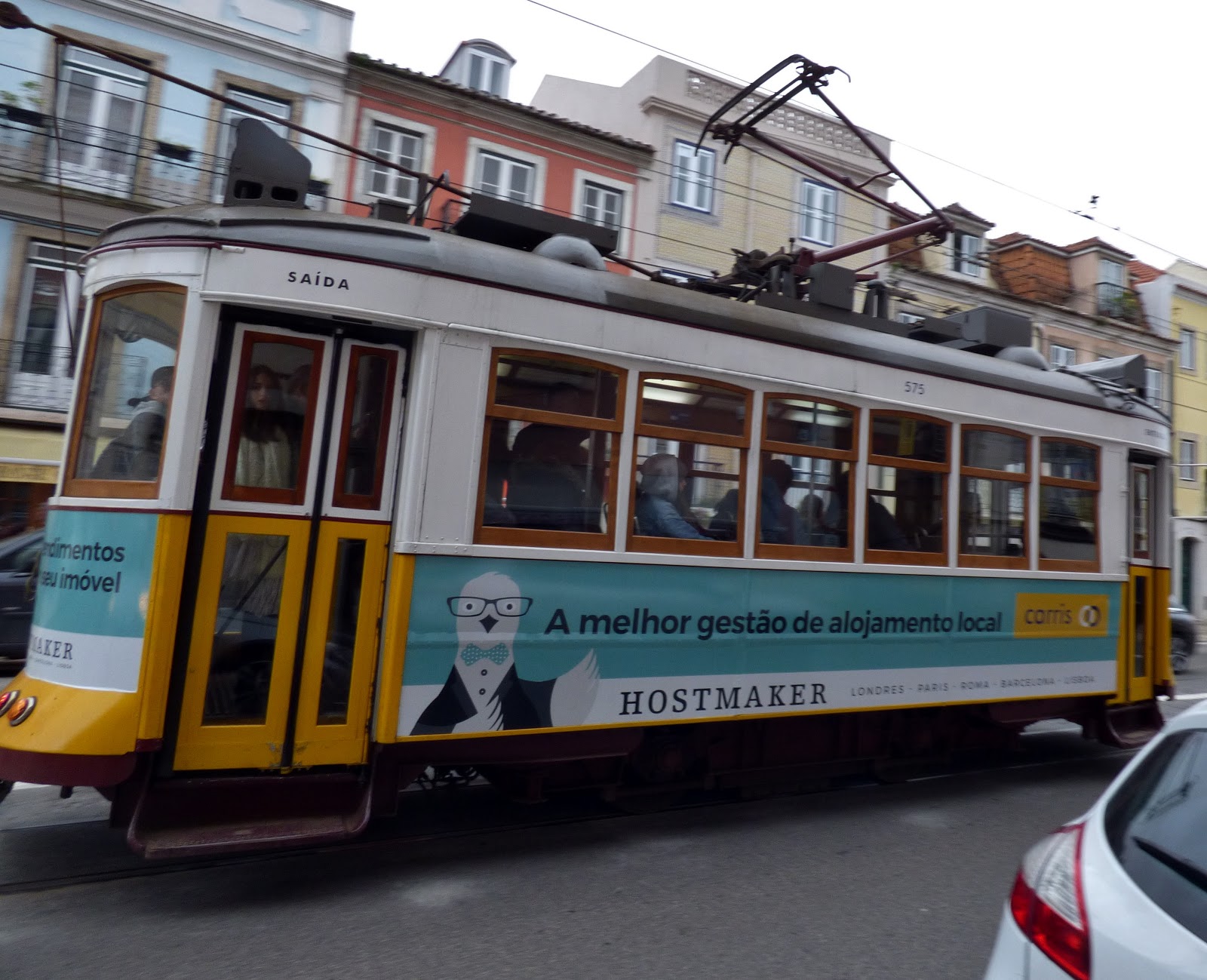 Viajar e descobrir: Portugal - Lisboa - Elétrico da Carris n.º 575