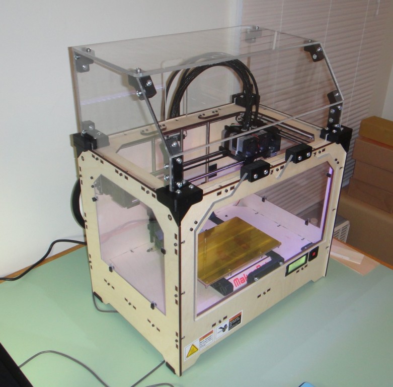 The Tinkers Workshop: New Makerbot Replicator Enclosure!