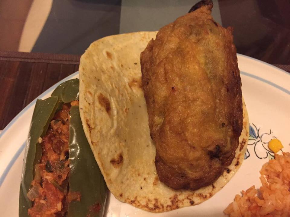 CHILES CAPEADOS RELLENOS DE ATÚN. ~ COMIDA DE PETRY