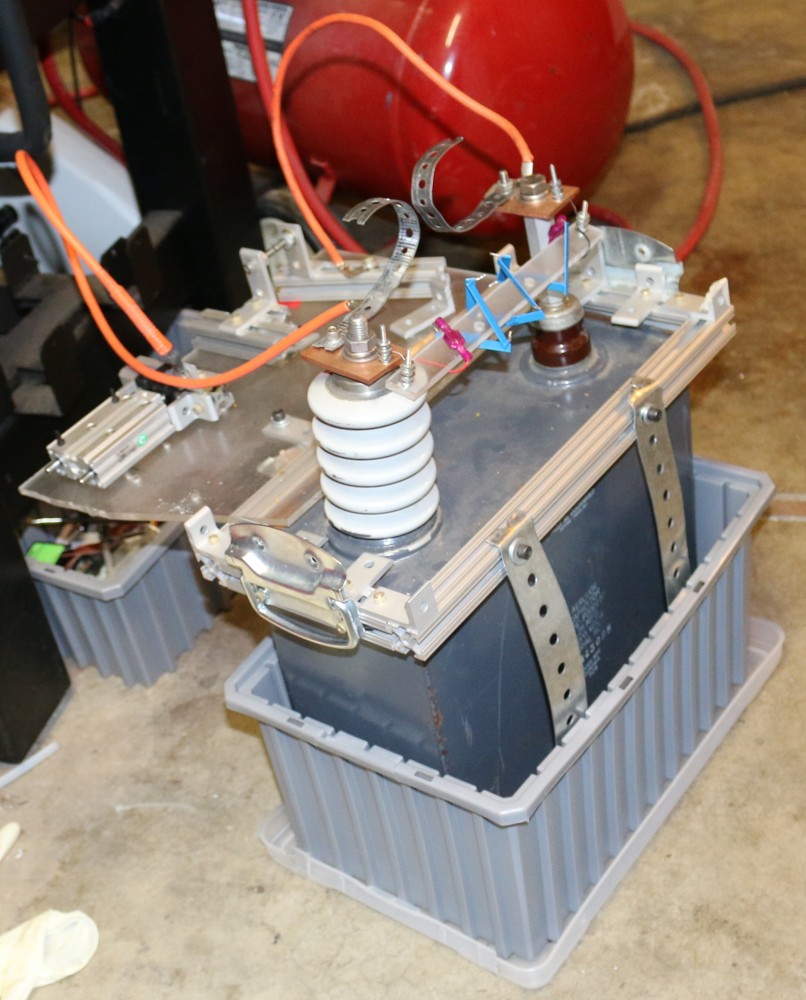 IC reverse engineering and other adventures: Lab explosions and accidents