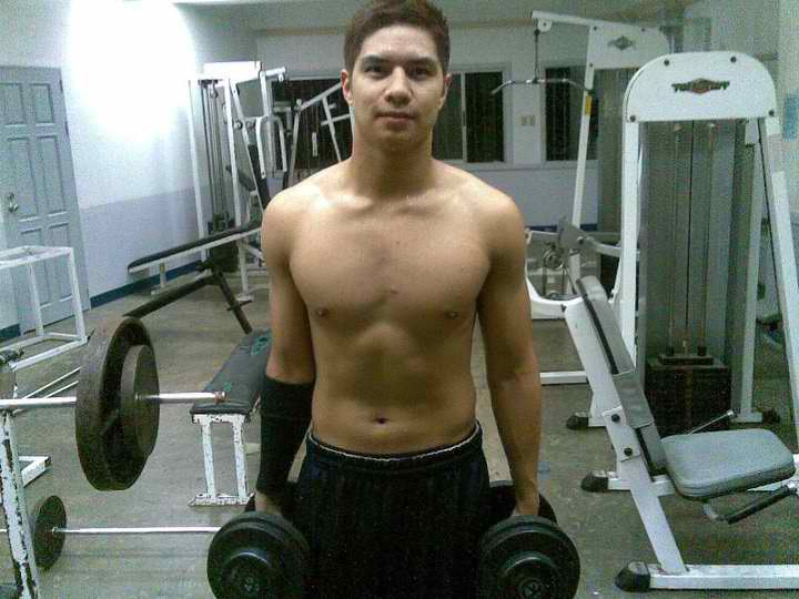 Hunks in Pictures: Adamson Hunk: Jeffrey De Guzman Olalia
