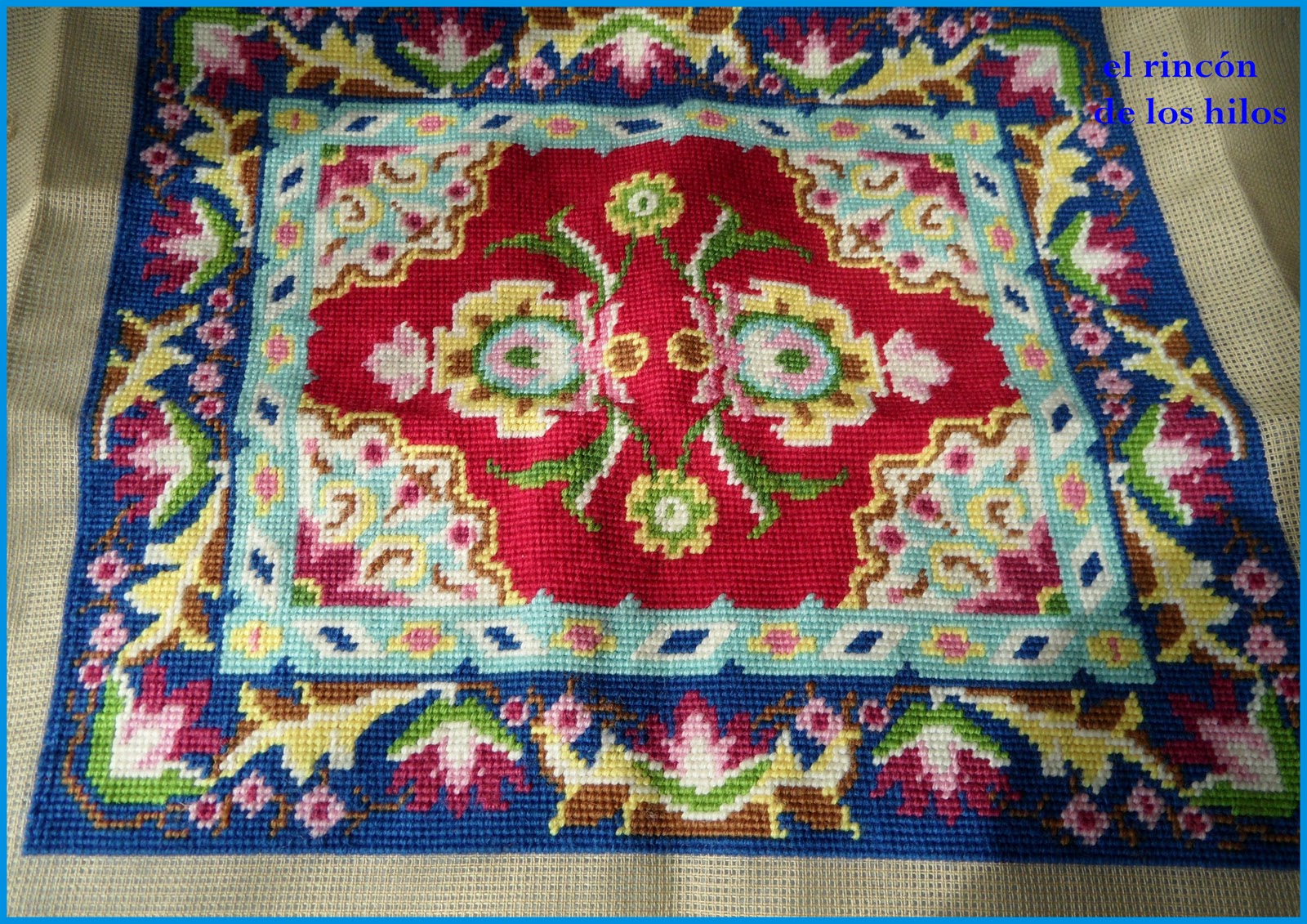 El rincón de los hilos: Petit point