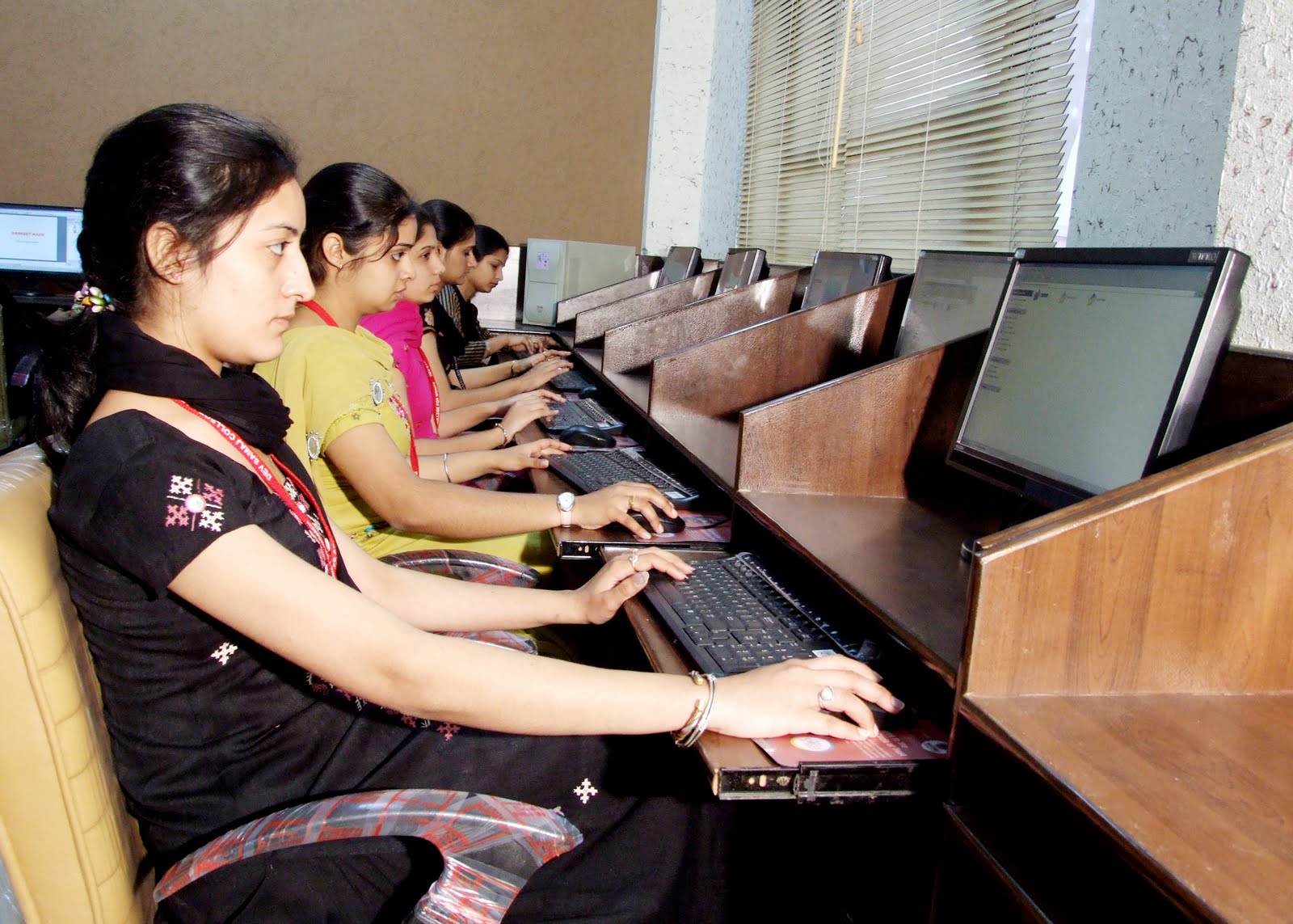 PG Department of Computer Science, DSCW : About the Department