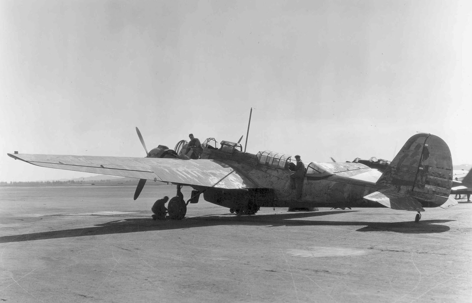 Airplanes in the skies + FAF history: Martin B-10