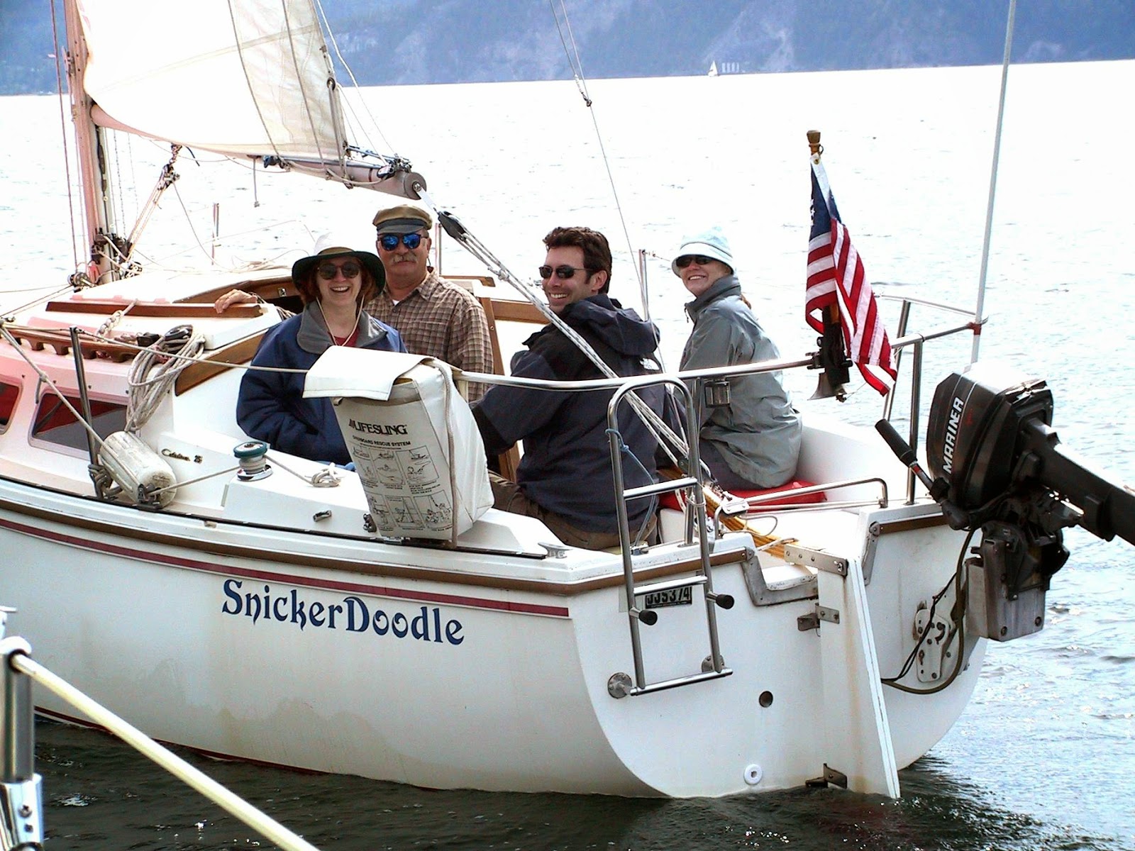 Barnacle Bill Holcomb's Sailing: Set Up A Loose-Footed Mainsail