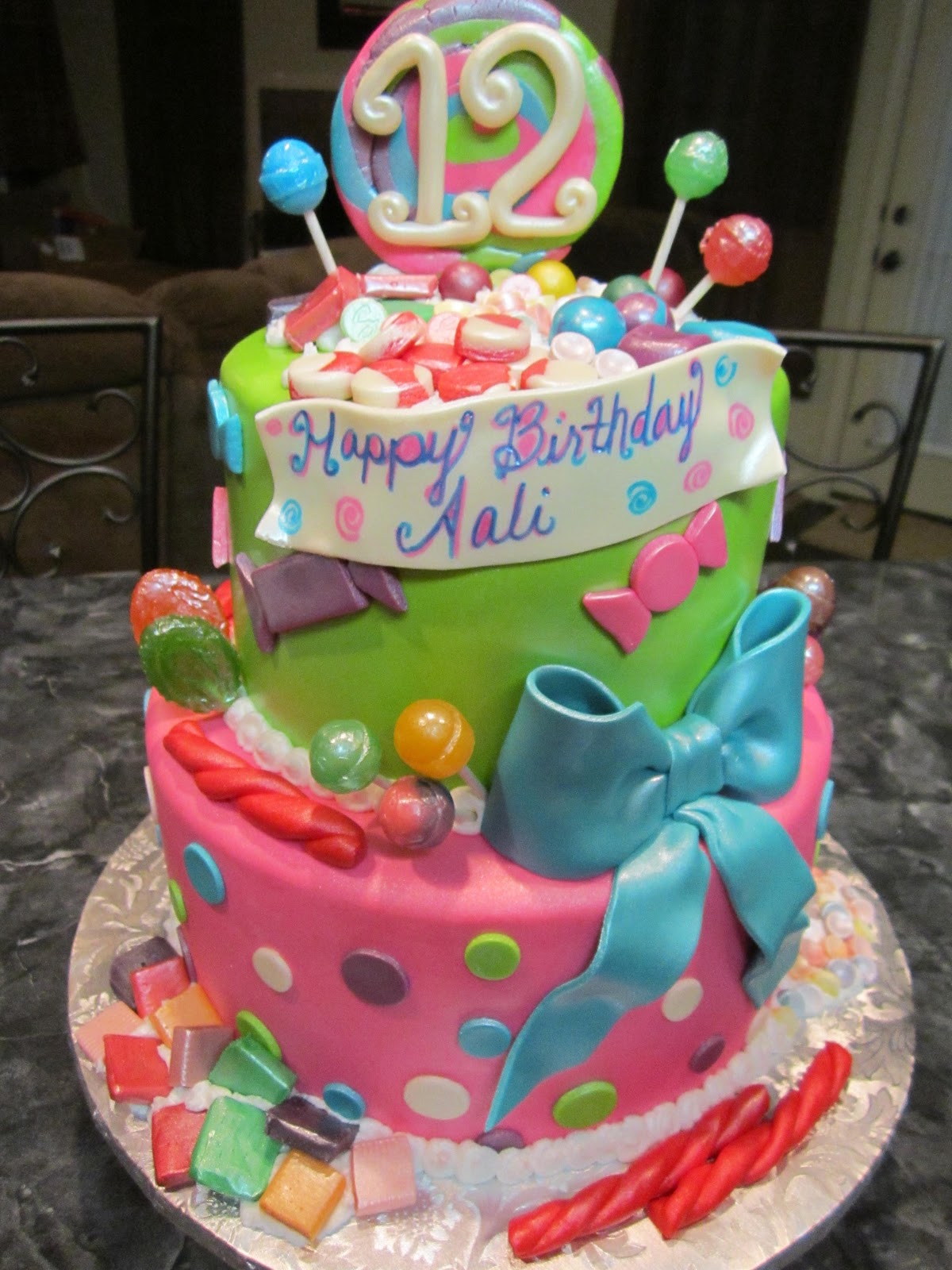 MyMoniCakes: Sweet Tooth Candy Cake