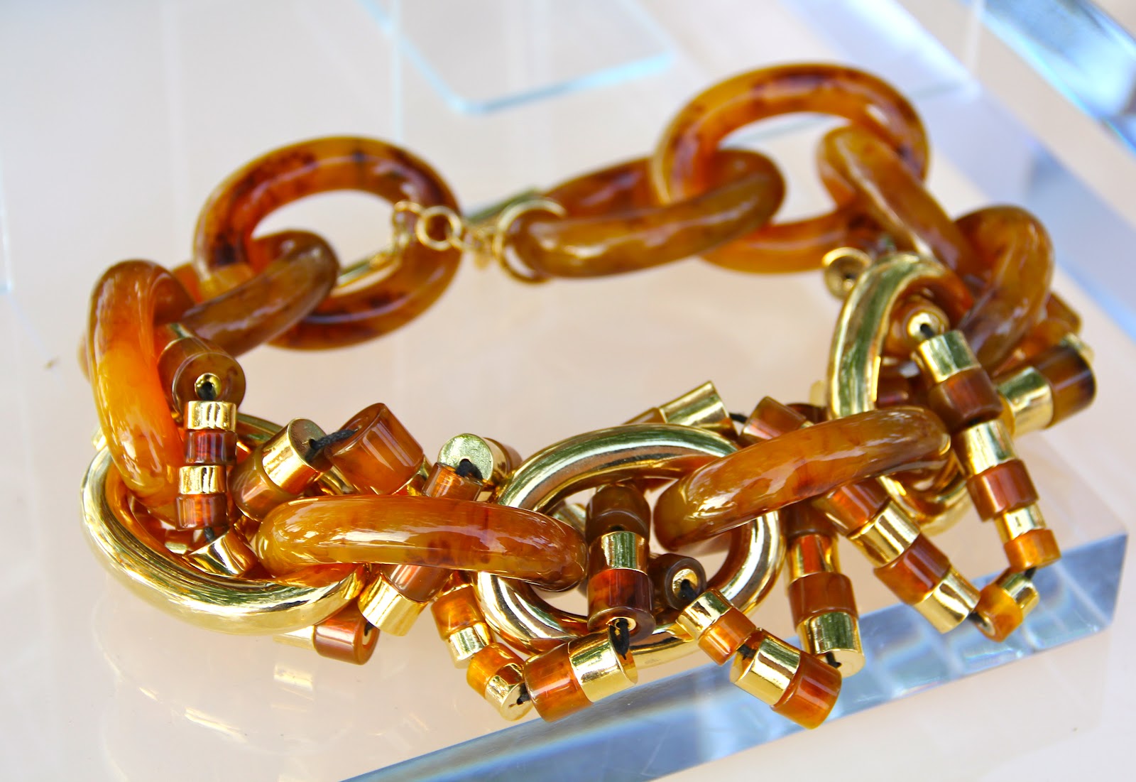 KARA ROSS, KARA BY KARA ROSS JEWELRY+HANDBAGS - RESORT 2012/13