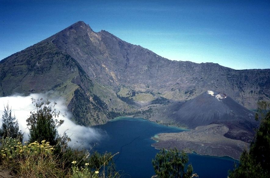 roh: gunung rinjani lombok