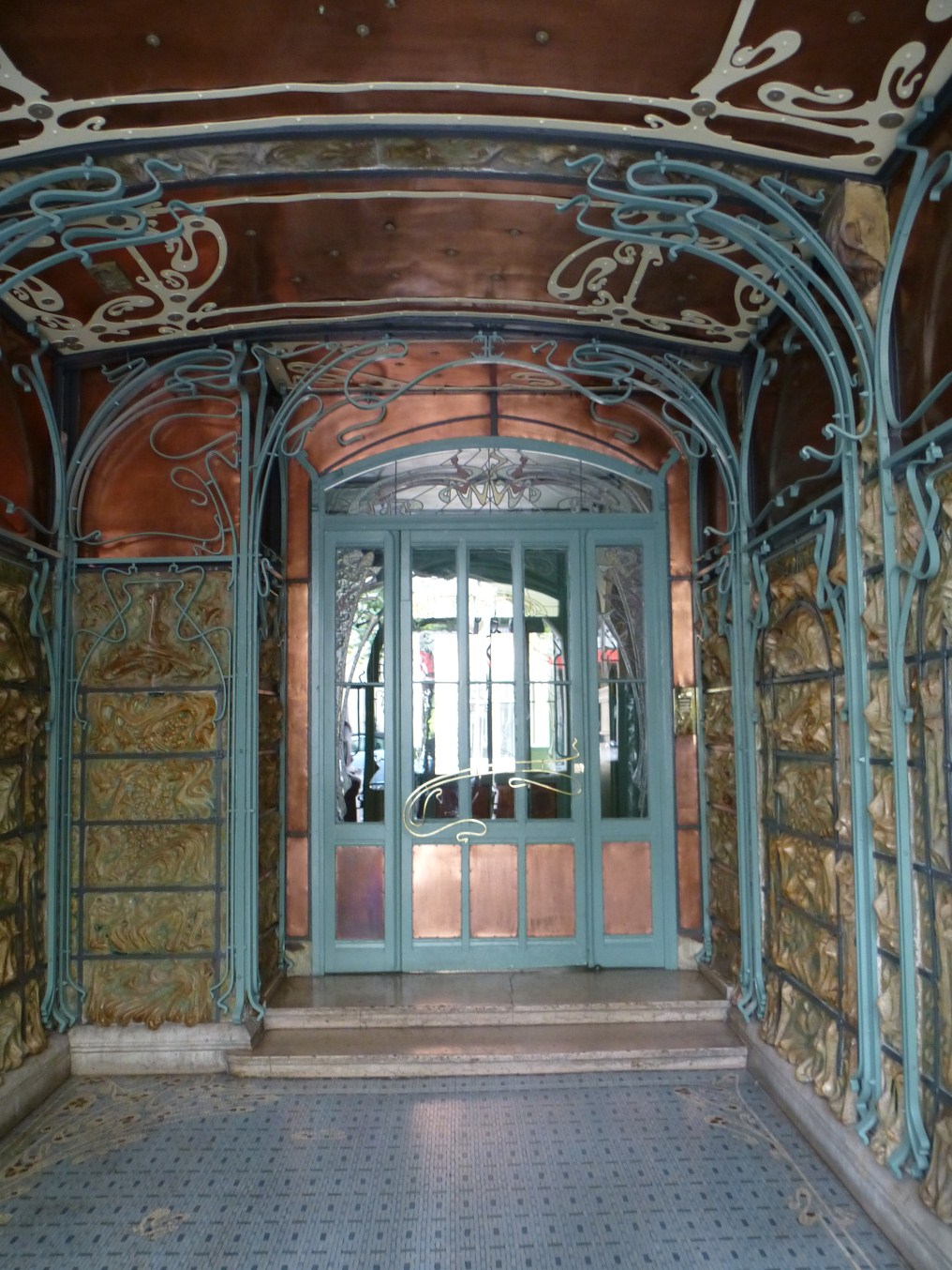 The Road Goes Ever On: Paris Art Nouveau, 2012