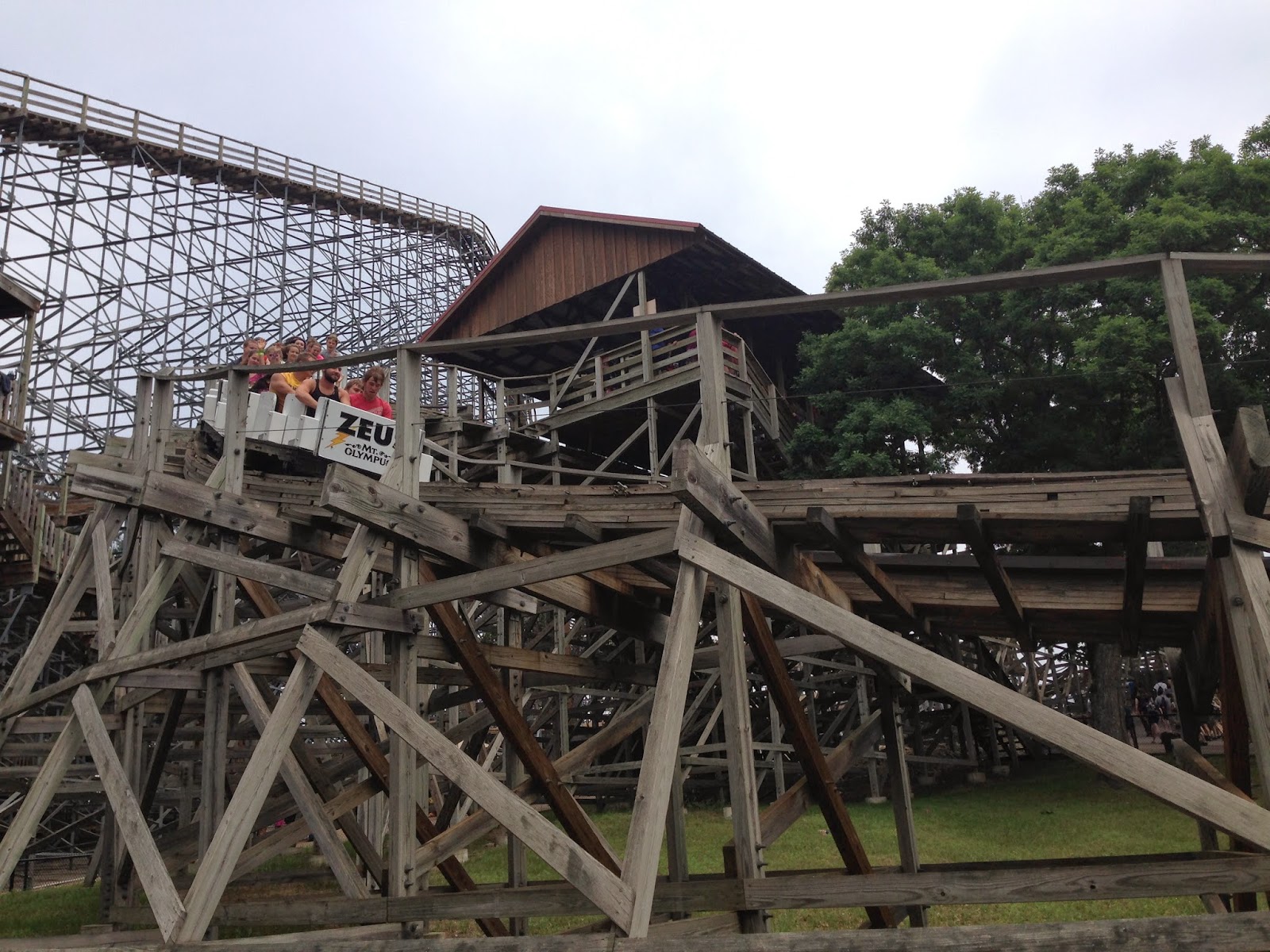 Mt. Olympus Theme Park Resort Review/Trip Report with Hades 360 Ride ...