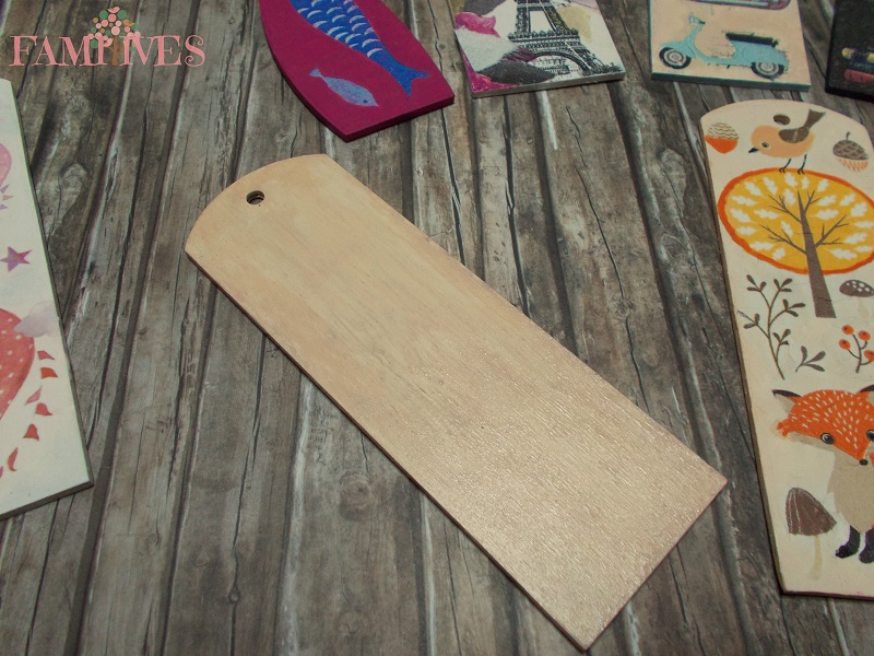 Do you like decoupage; Make your own bookmark with this technique ...