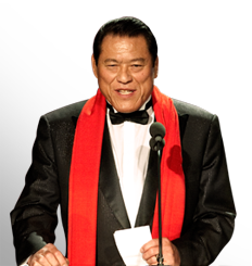 Pegulat Jepang Antonio Inoki Masuk Islam