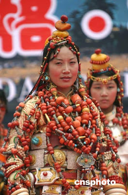 Oh, by the way...: BEAUTY: Clothing--Tibetan Style
