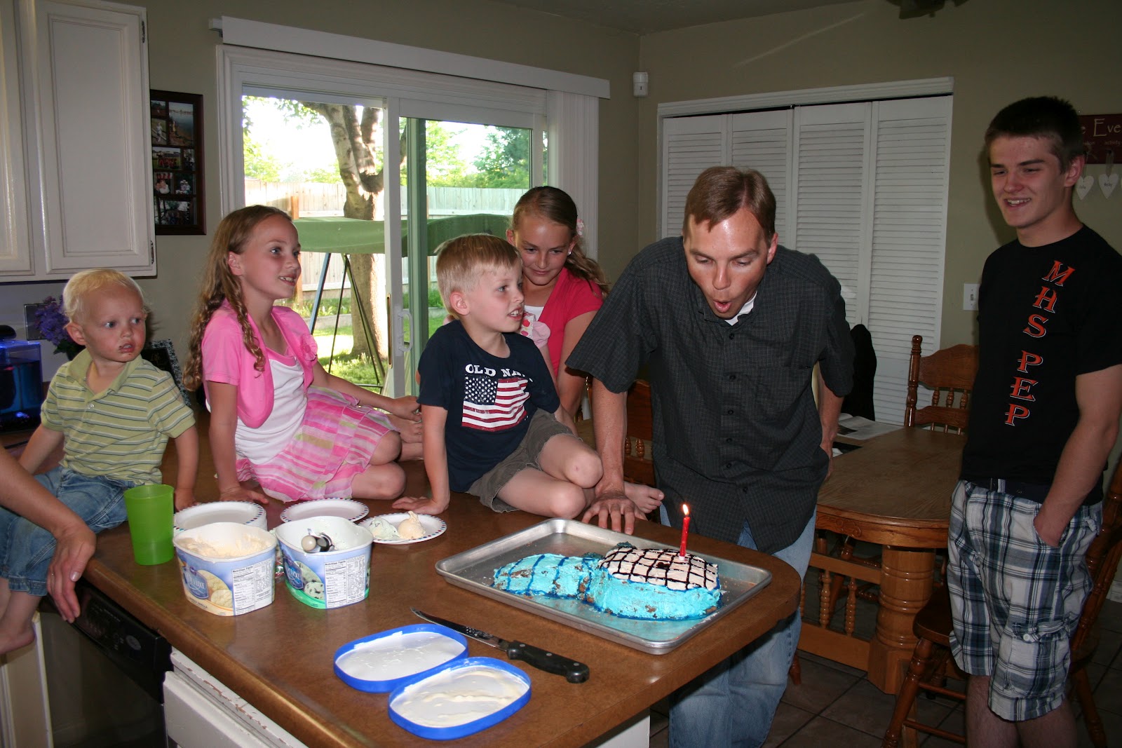 Florida Outcasts: Worst Cake Ever