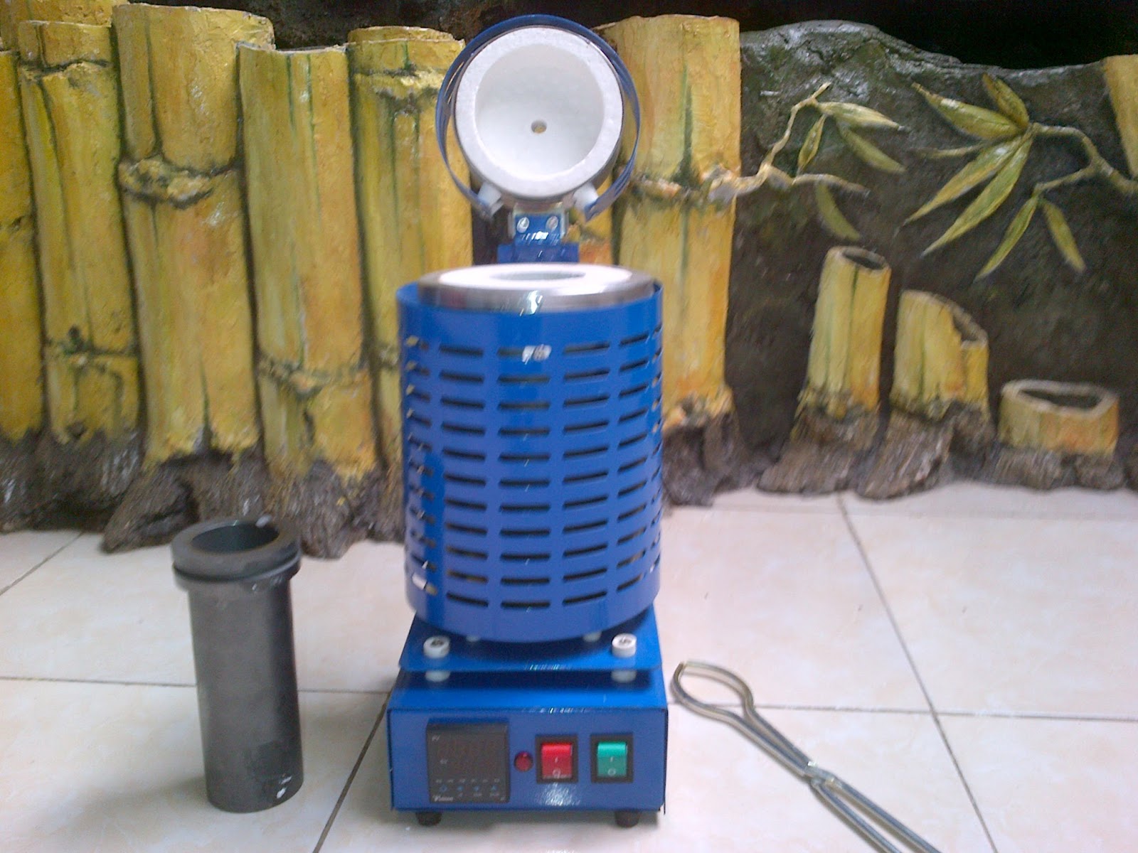 TUNGKU PELEBURAN LOGAM: TUNGKU LISTRIK kap.2 kg untuk emas,perak dan ...