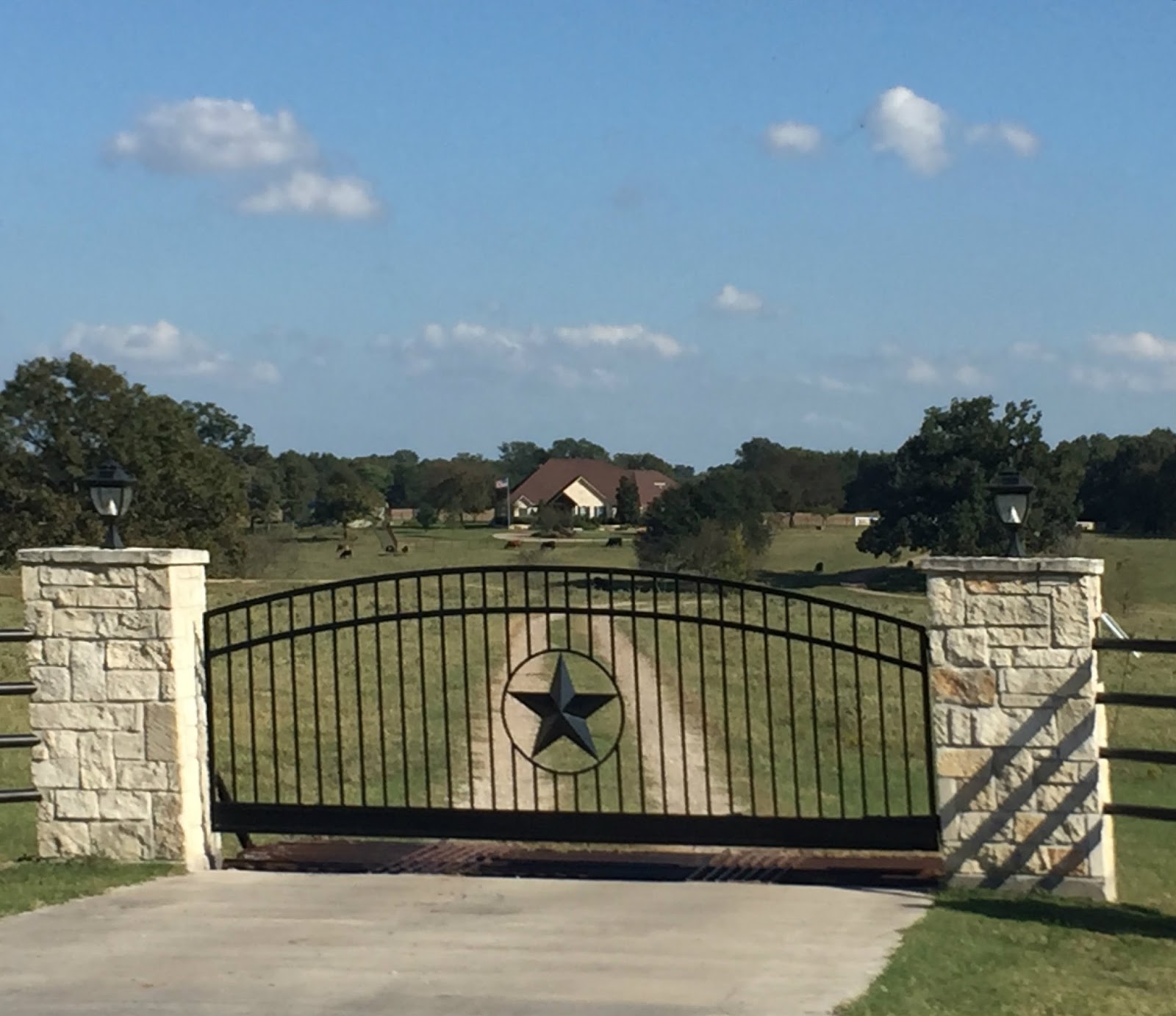 Busy Geemaw: Texas Ranch Gates