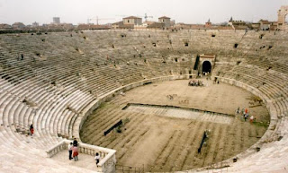 LEARN ENGLISH: Arena