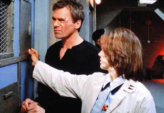 MUSINGS OF A SCI-FI FANATIC: Stargate SG-1 S1 Ep4: The Broca Divide